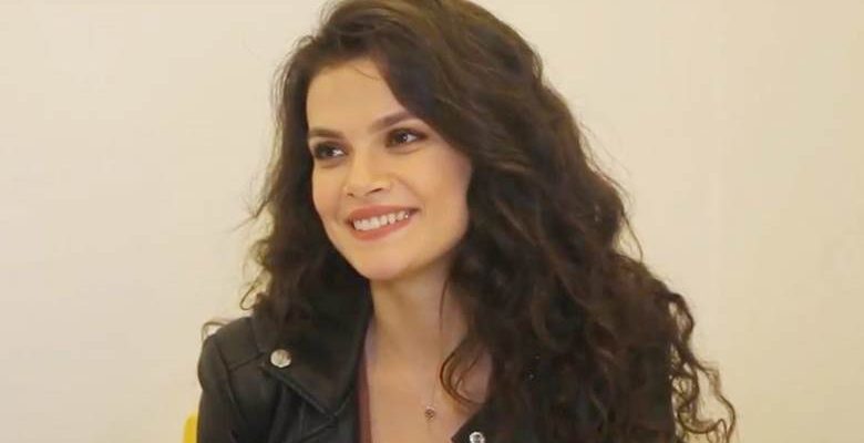 Sinem Ünsal Kimdir? Evli mi? Sevgilisi kimdir? Boyu kilosu?