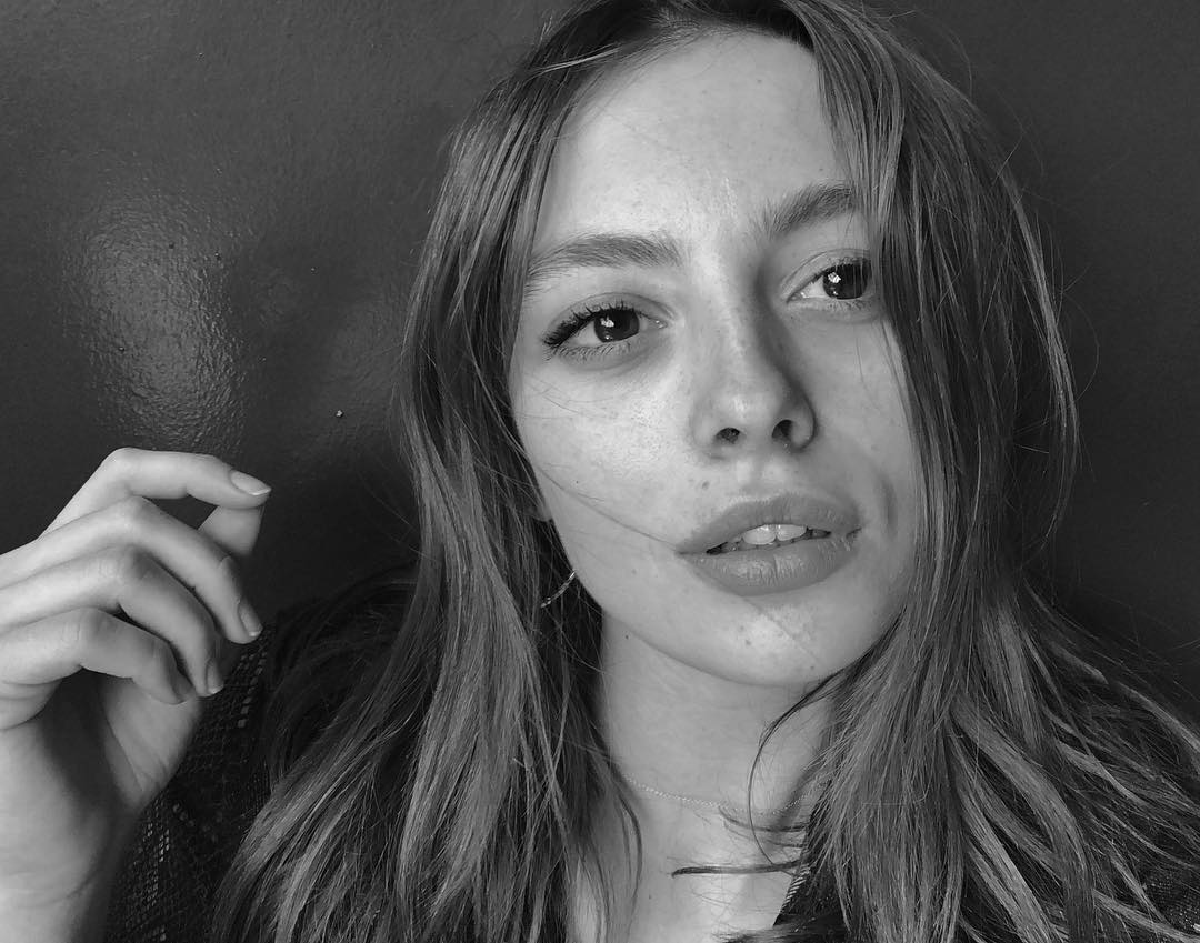 Melis Sezen kimdir, nereli, kaç yaşında, boyu, kilosu, sevgilisi, dizileri?