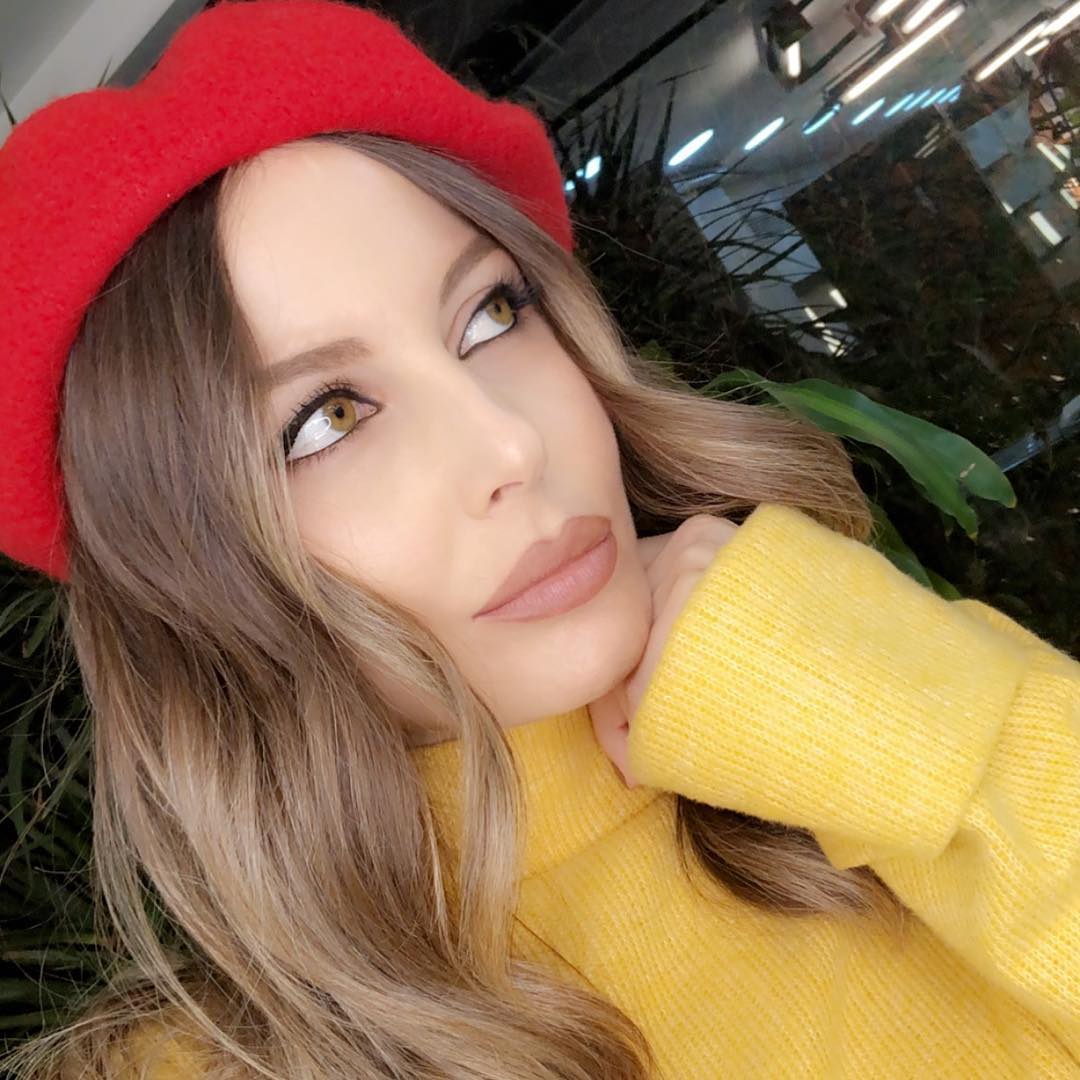 Hande Sarıoğlu kimdir? Sevgilisi kim? Estetiksiz hali?