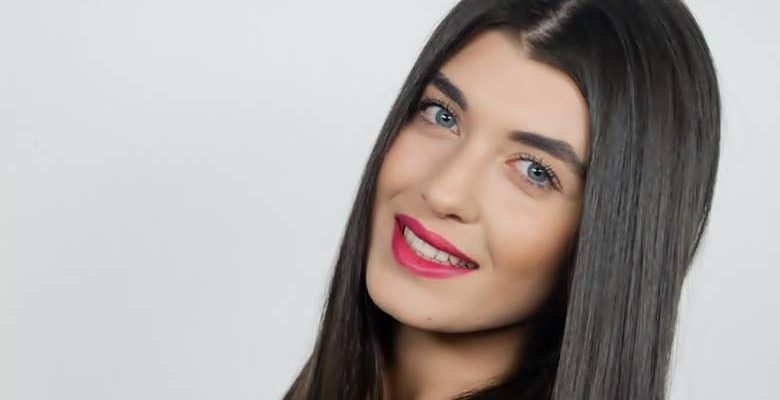 Ayhan Akbin kimdir? Aydan Şener kızı Ecem Akbin babası kim?